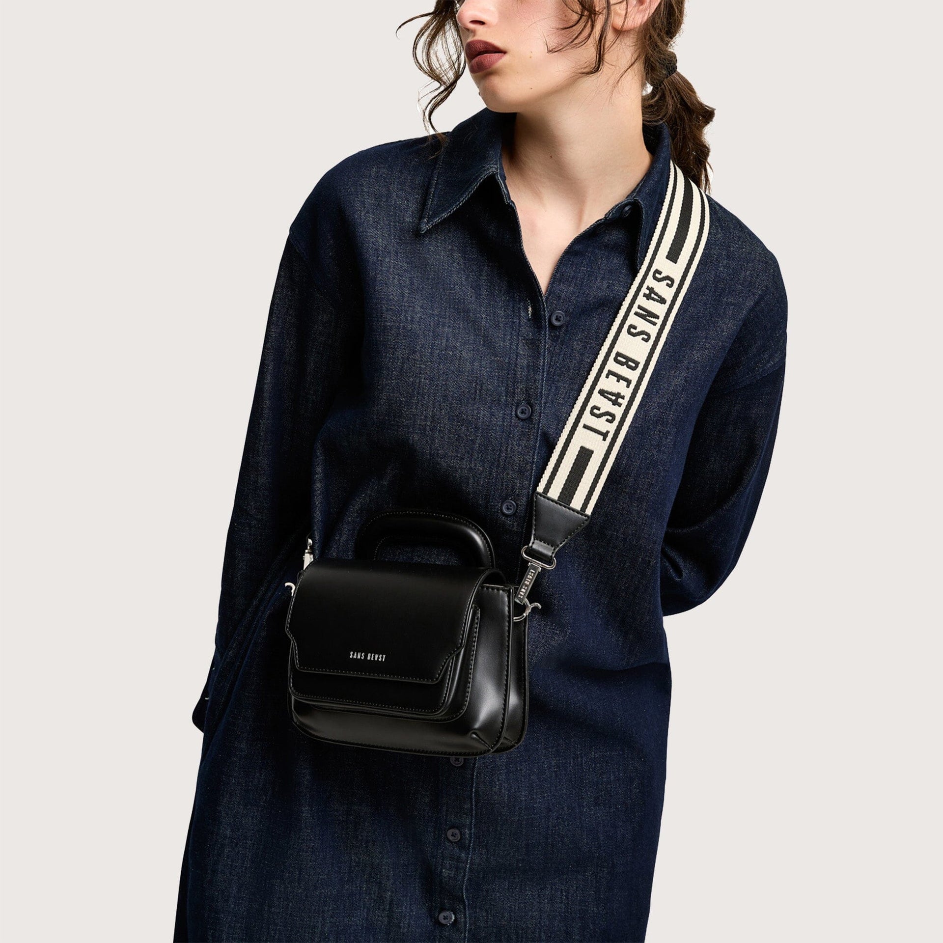 Corridor Bag Strap Licorice Black + Silver Sans Beast