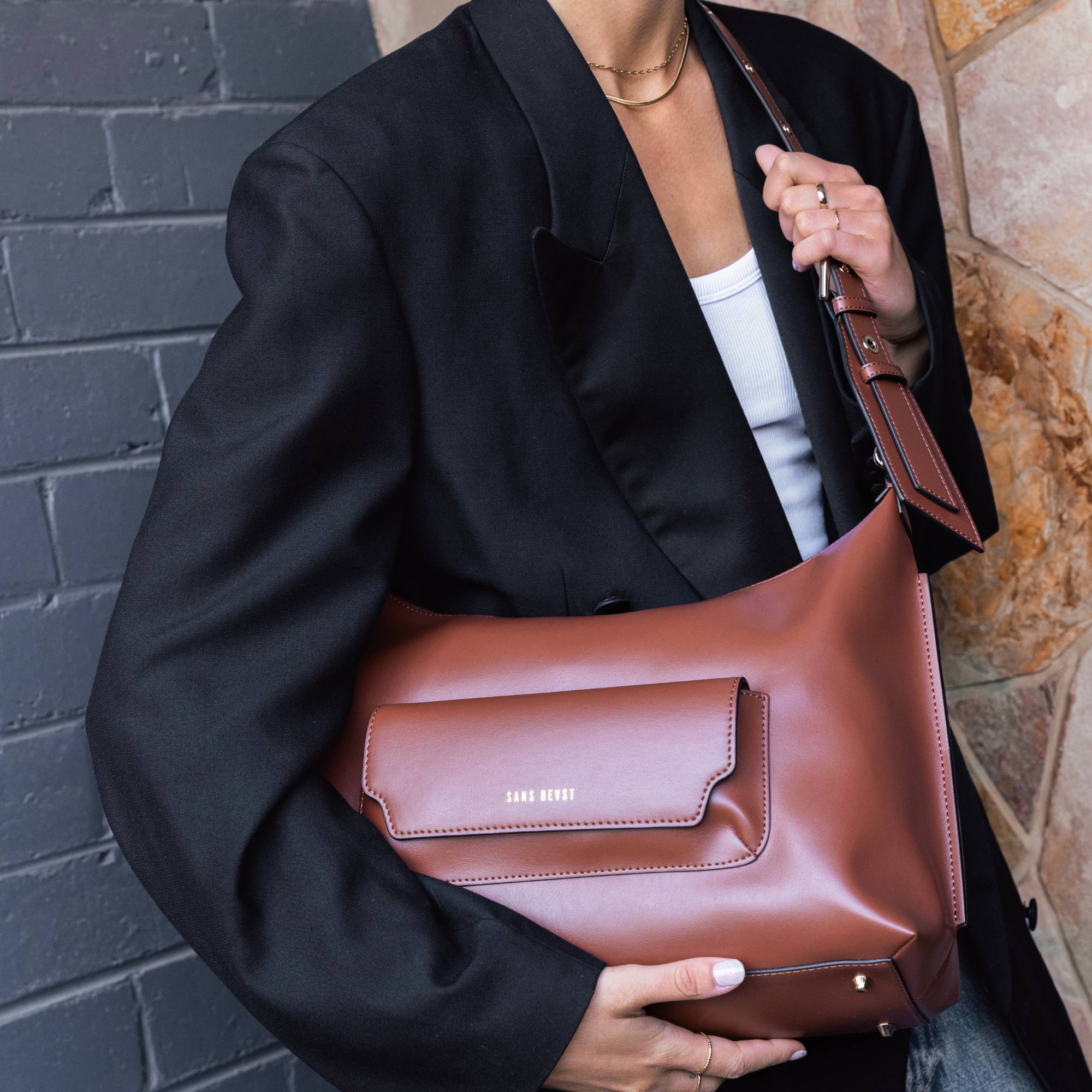 The Transit Apple Leather Handbag I Sans Beast Vegan Bags