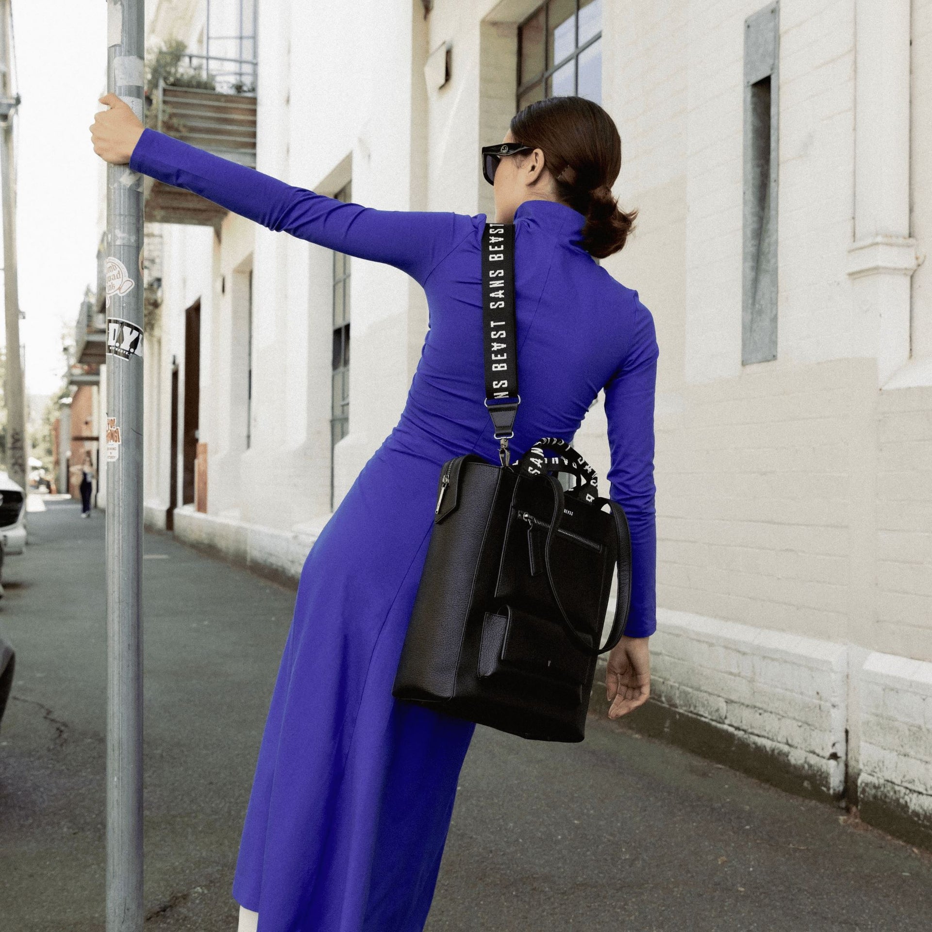 Barricade Bag Strap Black + Silver Sans Beast